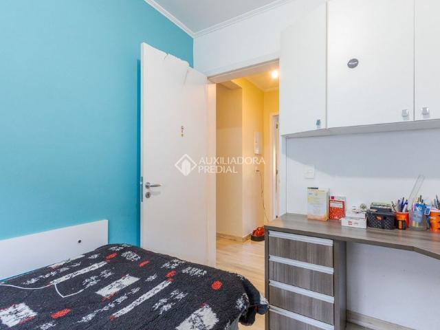 Casa em Condomínio com 4 quartos e 226m² para alugar em Moinhos de Vento, Canoas