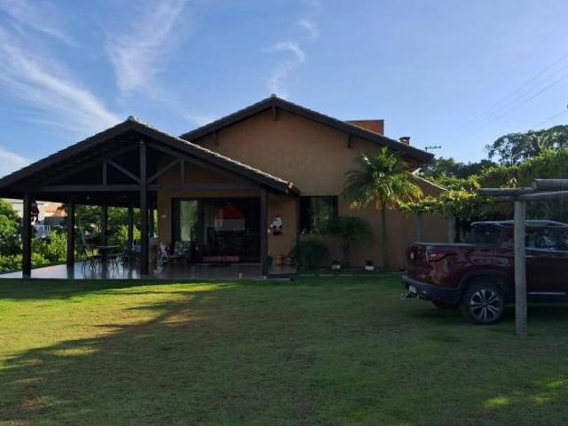 Casa em condomínio com 4 quartos e 2 suítes, 350m² em Piratuba, Piedade SP