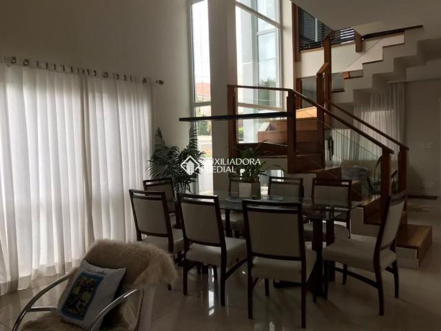 Casa em Condomínio com 4 quartos e 300m² para alugar em São Vicente, Gravataí