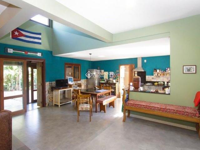 Casa em condomínio com 4 quartos para comprar no bairro Vila Nova