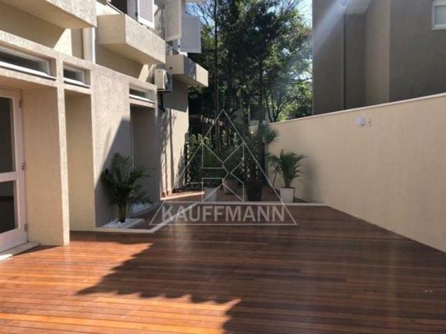 Casa em Condomínio com 4 Quartos, sendo todos suítes no Morumbi
