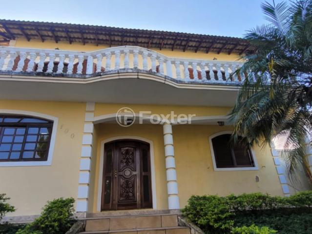 Casa em Condomínio com 5 dormitórios em Atibaia