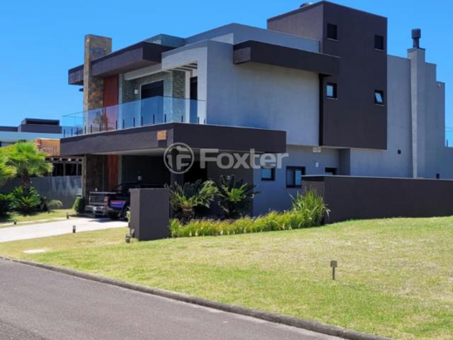 Casa em Condomínio com 5 dormitórios em Xangri Lá