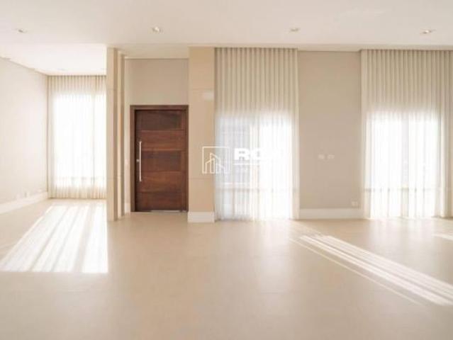 Casa em condomínio, com 5 suítes à venda Curitiba/PR