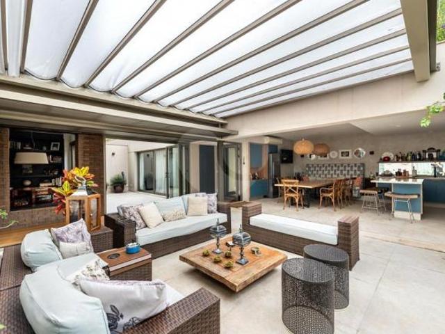 CASA EM CONDOMÍNIO COM 630M² PARA VENDA E LOCAÇÃO NO ALTO DE PINHEIROS