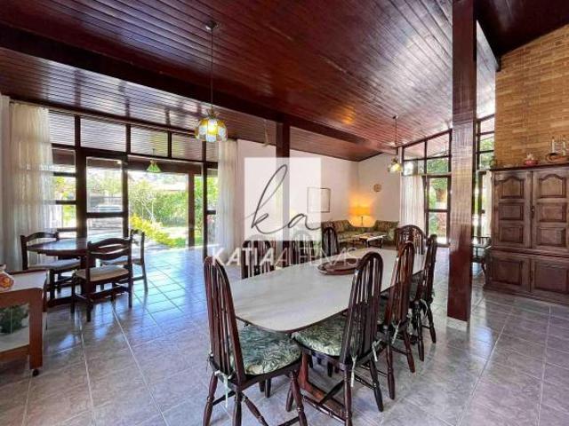 Casa em Condomínio com 774m² de área total