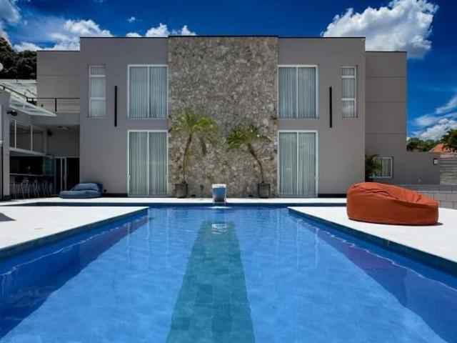 Casa em Condomínio com 781 mt² de área construída Exclusivo em Itupeva SP
