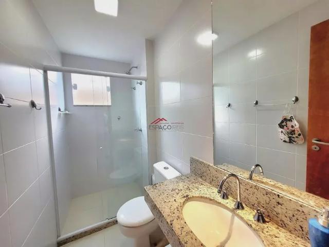 Casa em condomínio completo!