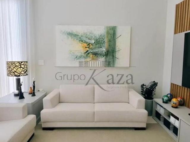 Casa em Condomínio Condomínio Terras do Vale 3 Dormitórios 300m²