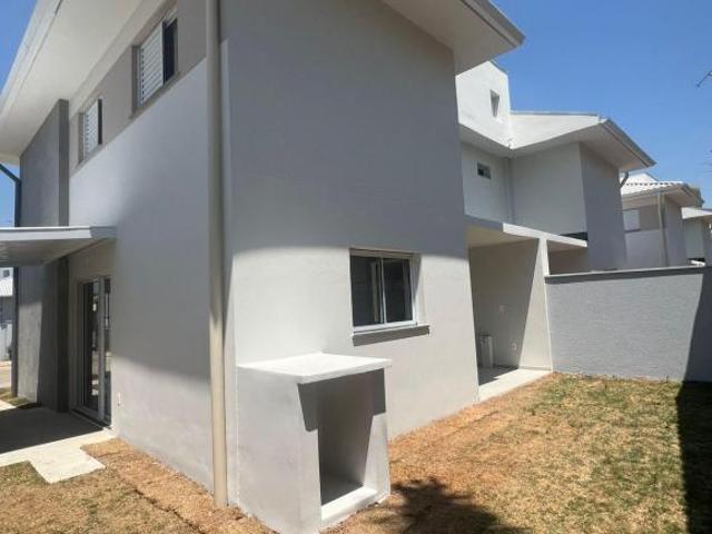 Casa em condomínio Condominio Villa Flora Vossoroca