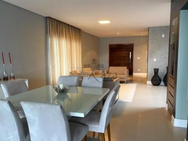 Casa em Condomínio Condomínio Altos da Serra VI Urbanova 4 Dormitórios 260m²