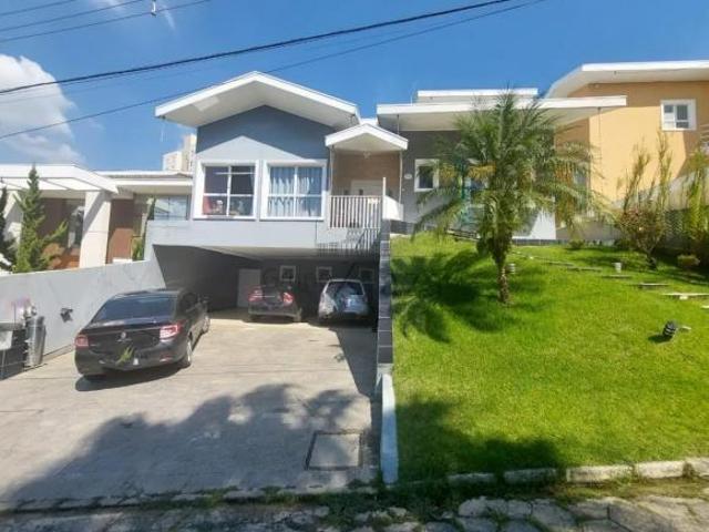 Casa em Condomínio Condomínio Jardim Coleginho Vila Zezé Jacareí 4 Dormitórios 680m²