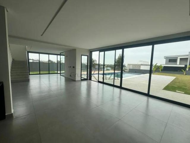 Casa em Condomínio Condomínio Reserva do Paratehy 5 Dormitórios 640m²