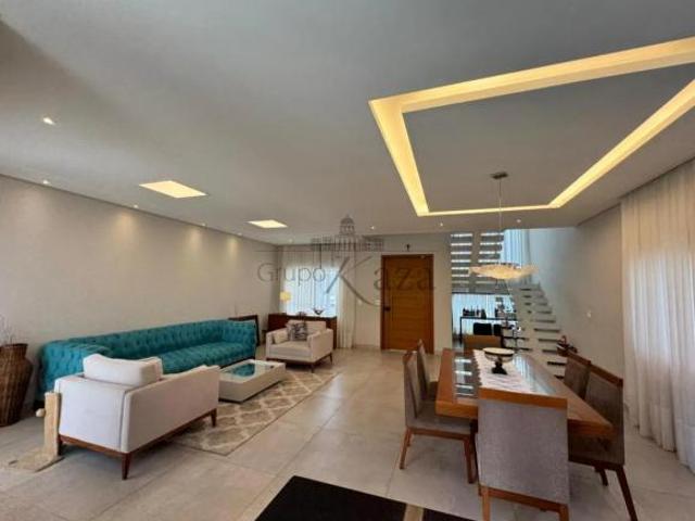 Casa em Condomínio Condomínio Residencial Mônaco Urbanova 5 Dormitórios 325m²