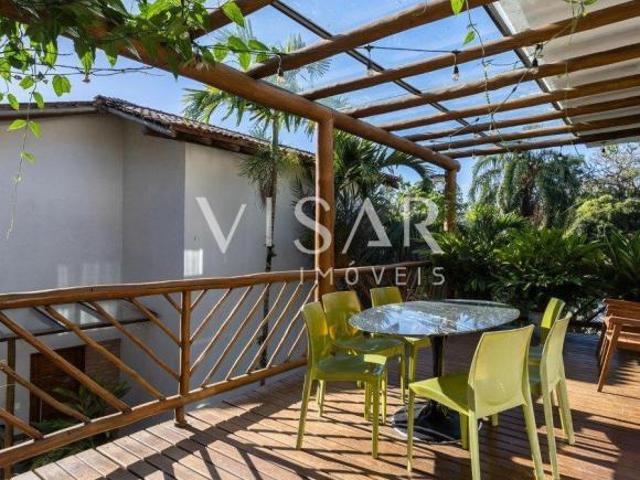 Casa em condomínio costeiro no sul de Ilhabela