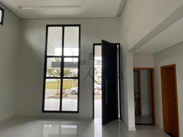 Casa em Condomínio Caçapava Condomínio Terras do Vale 3 Dormitórios 150m²