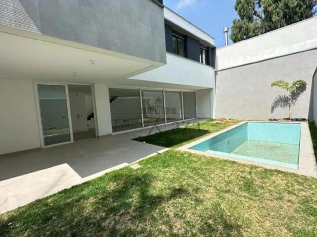 Casa em Condomínio Campo Belo 4 Dormitórios 450m²