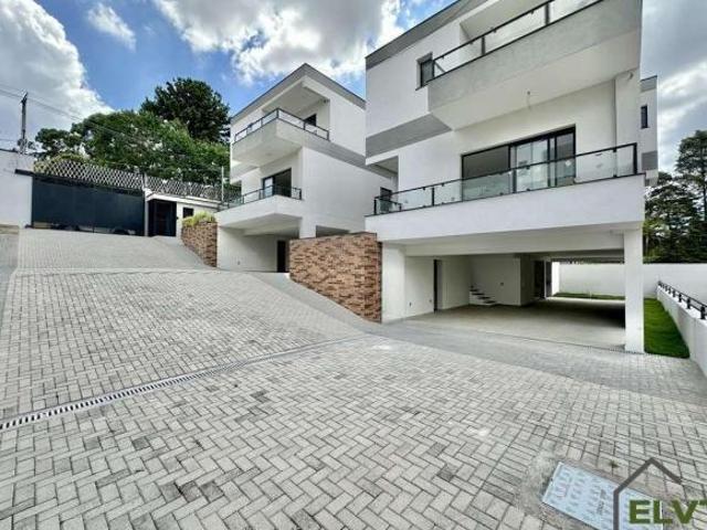 Casa em Condomínio Carapicuíba | 3 a 4 Quartos, Varanda Gourmet e 4 Vagas