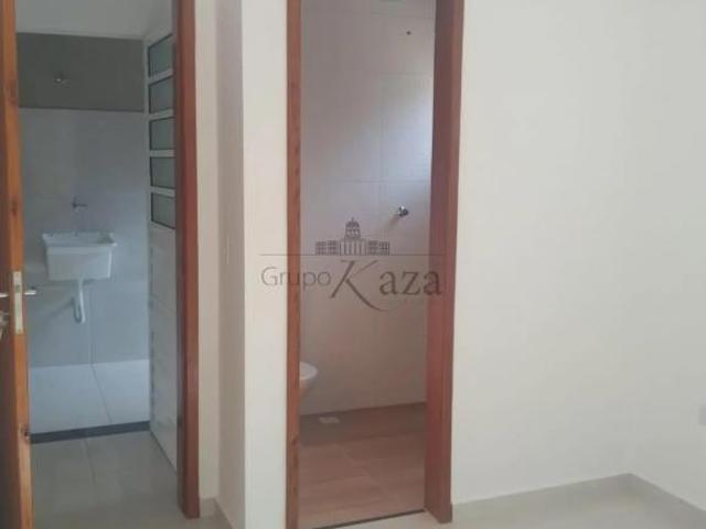 Casa em Condomínio Chácaras Araújo I Condomínio Barra do Piraí 3 Dormitórios 85m²