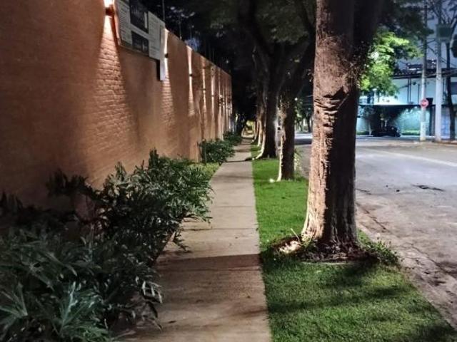 Casa em condomínio Cidade Jardim, próximo ao Jockey Clube, localização privilegiada, unidade isolada