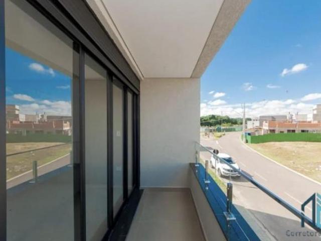 Casa em condomínio clube, 03 quartos c/suíte, terraço, no Santa Cândida em Curitiba PR