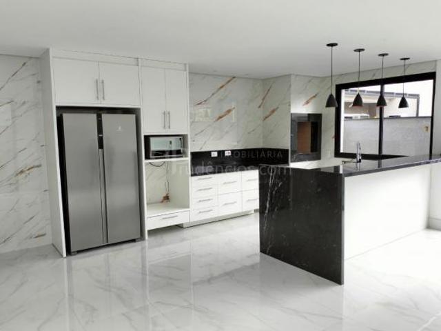 Casa em condominio clube com cozinha planejada, santa cândida, CURITIBA PR