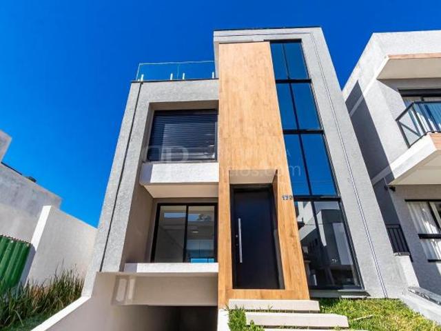 Casa em Condominio clube com pisicina aquecida no Santa Candida