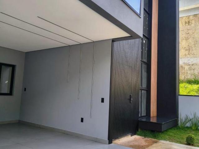 Casa em Condomínio clube á venda !
