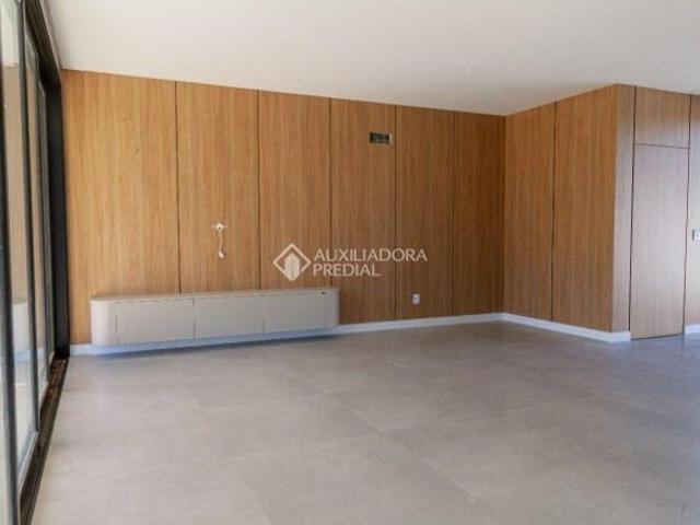 Casa em condomínio Clube Mirá com 3 quartos e 2 vagas à venda no bairro
