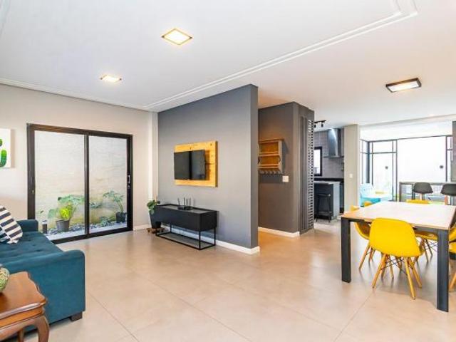 Casa em Condomínio Clube no Boulevard Elegance | 210 m² | 3 Suítes | 4 Vagas | Bairro Alto