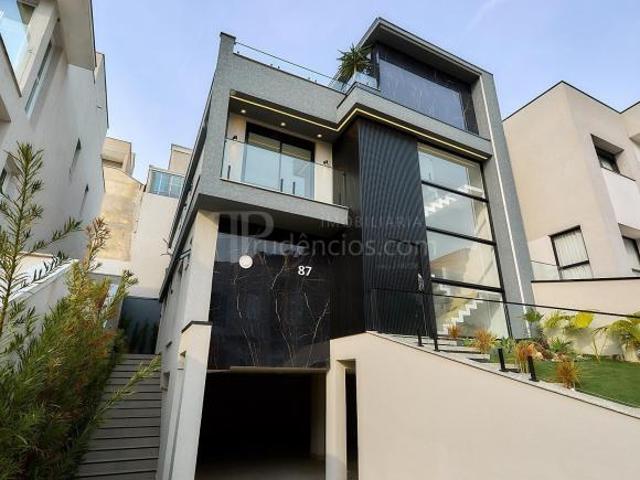 Casa em condominio clube no santa quiteria CURITIBA PR