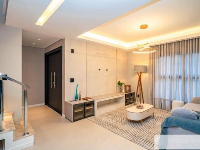 Casa em condomínio a 5 min do Parque Barigui em Santa Felicidade Aspen Residence