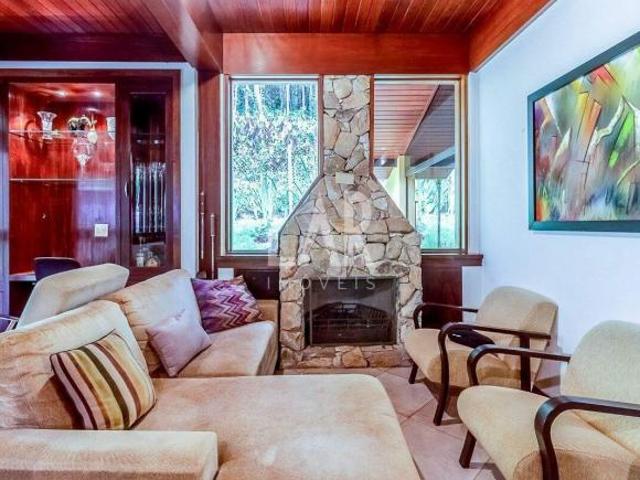 Casa em Condomínio à venda, 4 quartos, 3 suítes, 3 vagas, Retiro do Chalé Brumadinho/MG