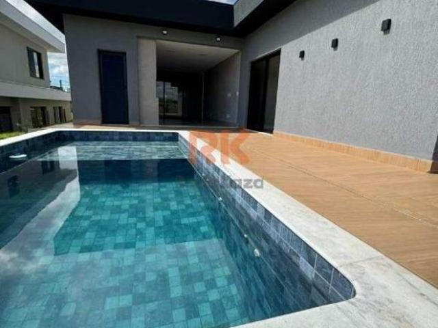 Casa em condomínio à venda, 4 quartos, 1 suíte, 4 vagas, Gran Royalle Lagoa Santa/MG