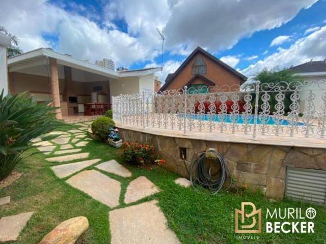 Casa em condomínio à venda 4 quartos 292m² Jardim Aquárius