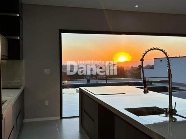 Casa em Condomínio à venda, 4 quartos, 2 suítes, 4 vagas, Morada dos Nobres Taubaté/SP