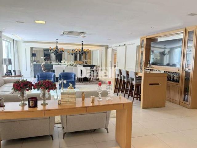 Casa em Condomínio à venda, 4 quartos, 4 suítes, 4 vagas, Centro Taubaté/SP