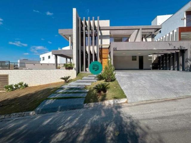 Casa em Condomínio à venda, 4 quartos, 4 suítes, 4 vagas, Condomínio Gran Park Vespasiano/MG