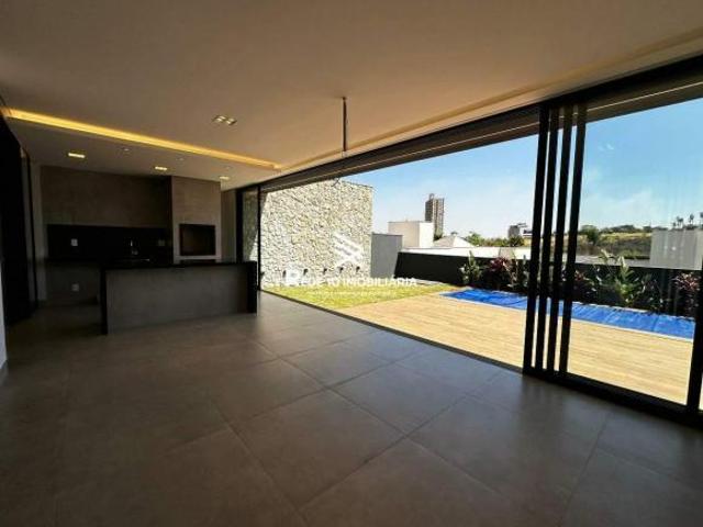 Casa em Condominio à venda, 4 quartos, 4 suítes, Bairro Gávea, Uberlândia MG
