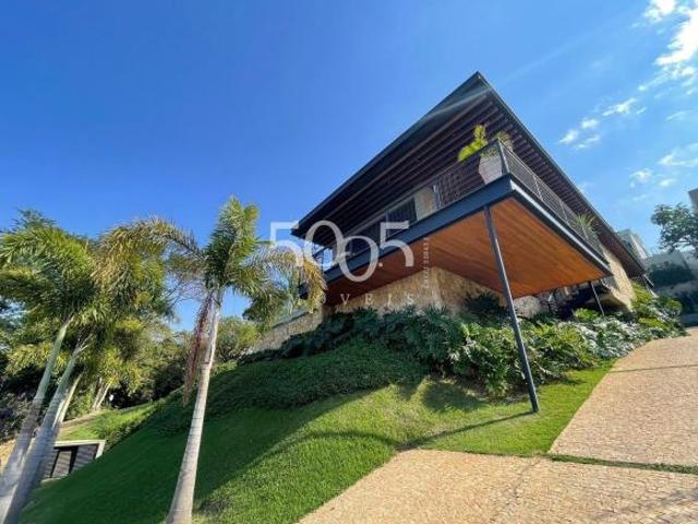 Casa em condomínio à venda, 4 suítes, no condomínio Plaza Athenee em Itu, 435m² de área construída