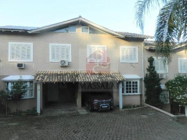 Casa em condomínio à venda