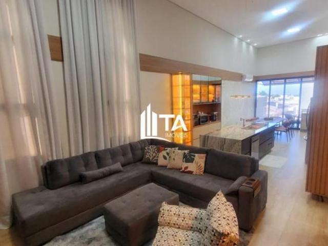 Casa em Condomínio à venda 230m² com 4 suítes 5 vagas em Campinas