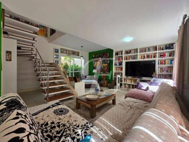 Casa em condomínio à venda | 247m² | 3 suítes | 4 vagas | Santa Teresinha São Paulo/SP