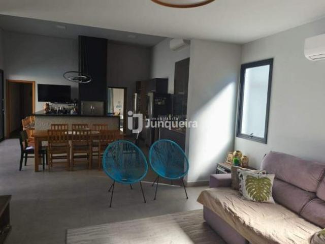 Casa em Condomínio à venda, 2 quartos, 2 suítes, 4 vagas, Residencial San Marino Rio das Pedras/SP
