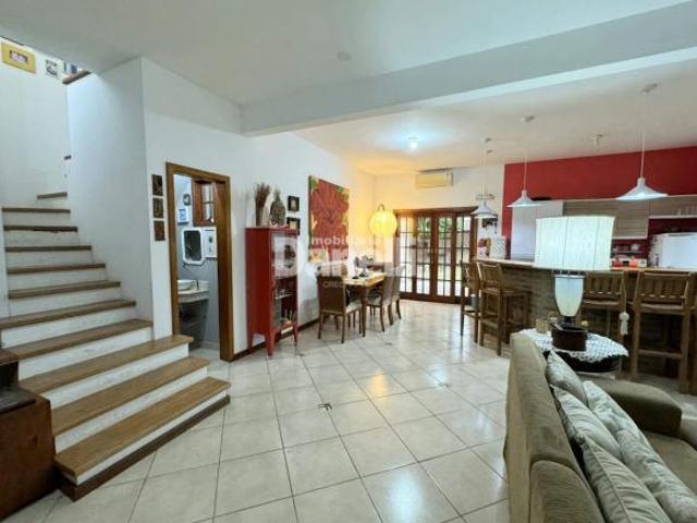 Casa em Condomínio à venda, 3 quartos, 1 suíte, 2 vagas, Piracangaguá Taubaté/SP