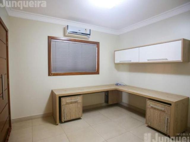 Casa em Condomínio à venda, 3 quartos, 1 suíte, 2 vagas, Santa Maria Rio das Pedras/SP