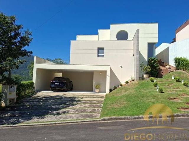 Casa em condomínio à venda – Atibaia | Melhor vista para a Pedra Grande