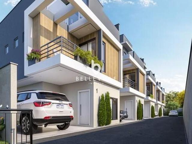 Casa em Condomínio à Venda com 3 Quartos, sendo 1