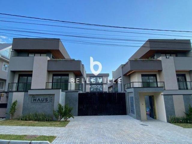 Casa em Condomínio à Venda com 3 Quartos, sendo 3