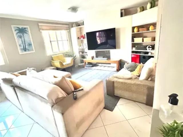 Casa em Condomínio à venda com 3 suítes em Vila São Silvestre, São Paulo SP